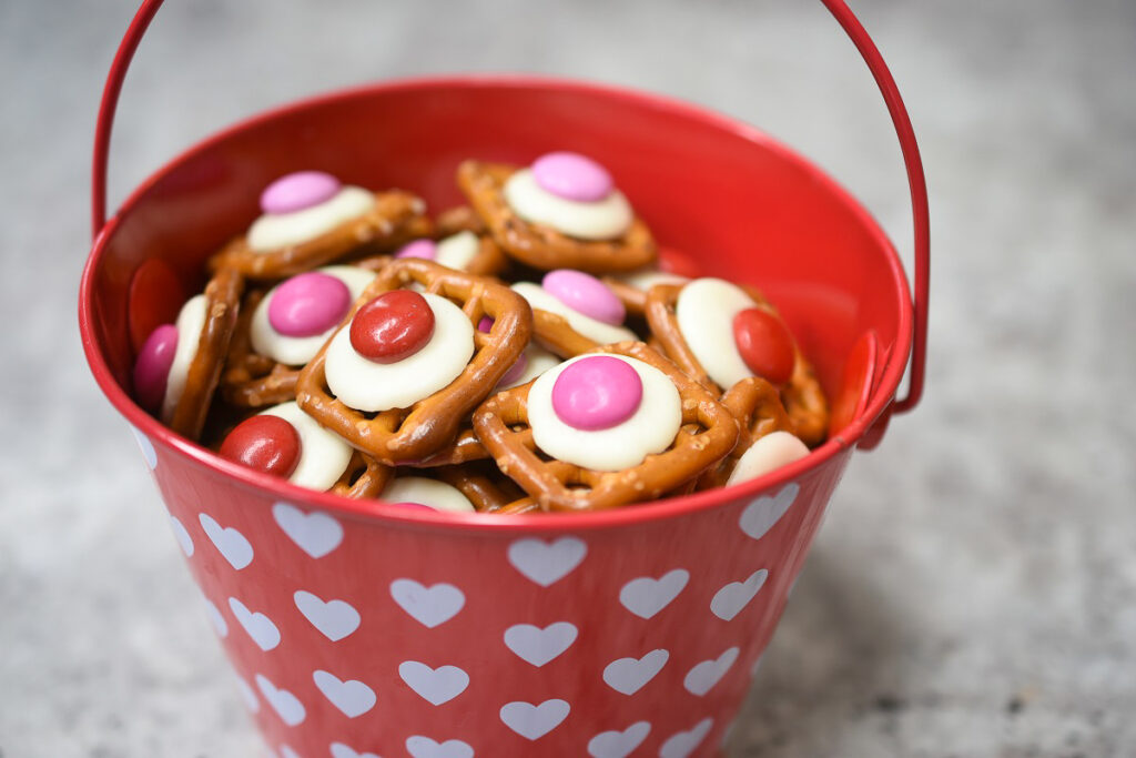 Valentine's Day Pretzel Bites | Kid Gifts | Party Snack | Valentine's Treat
